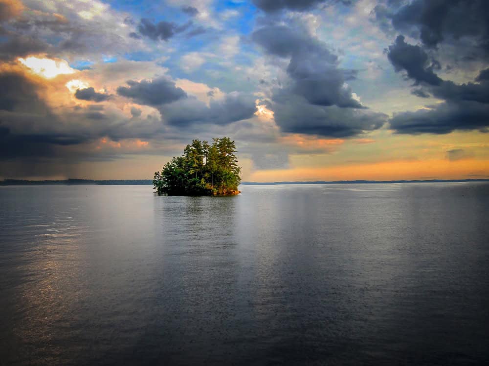 Explore Sebago Lake in Maine's Lakes Region | Sunset Lakes