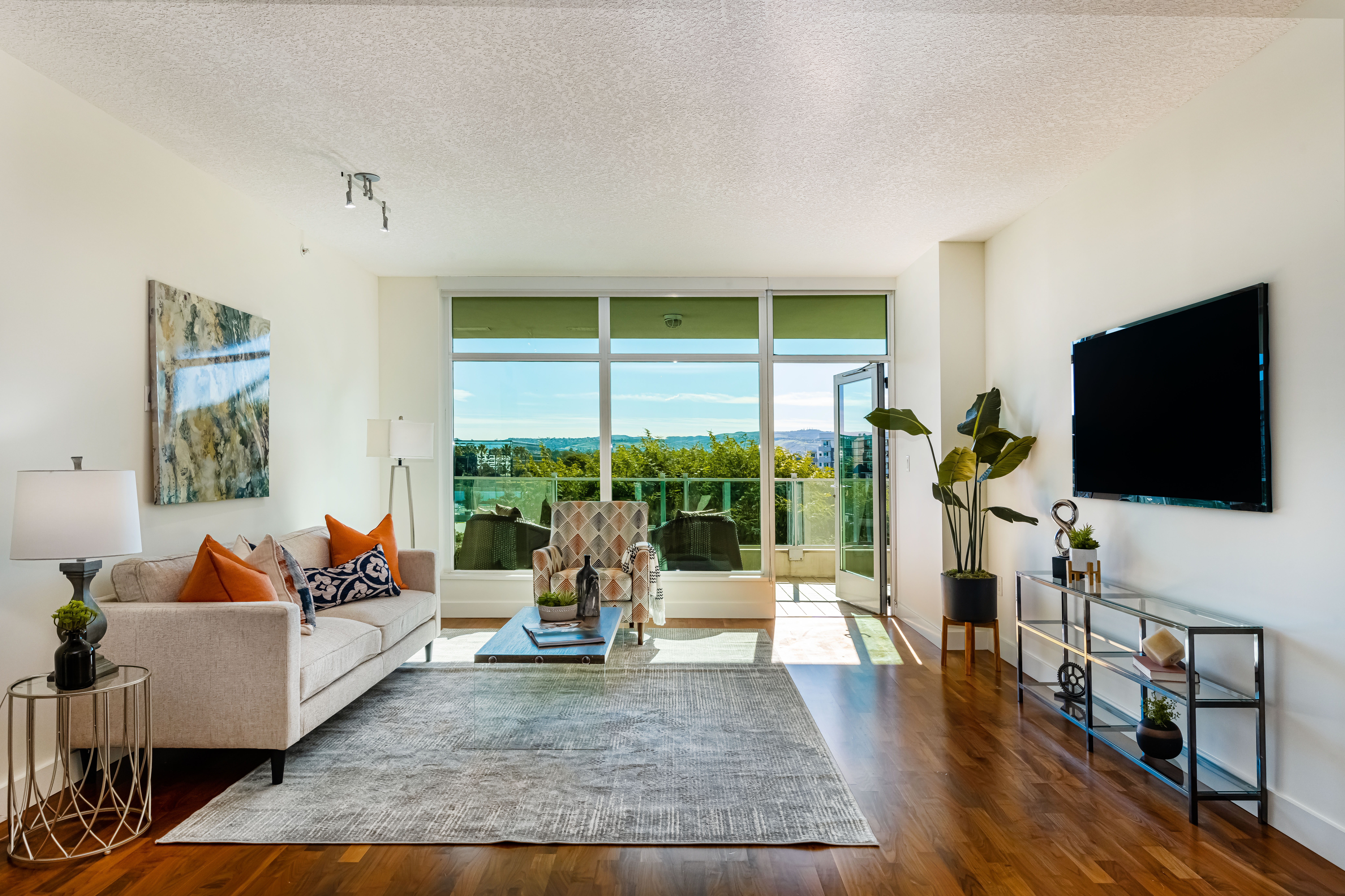 Luxury High-Rise in Irvine - Seven Gables Real Estate